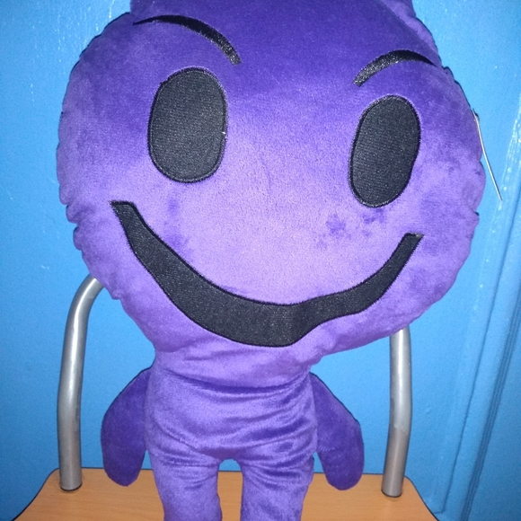 No Brand | Accents | Emoticon Stuffed Plush Character | Poshmark